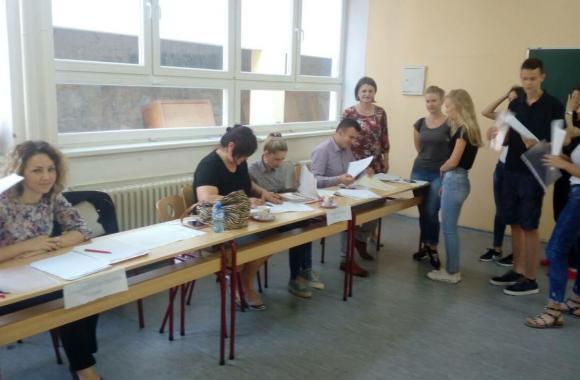 Počeo upis u srednje škole | Radio Osvit